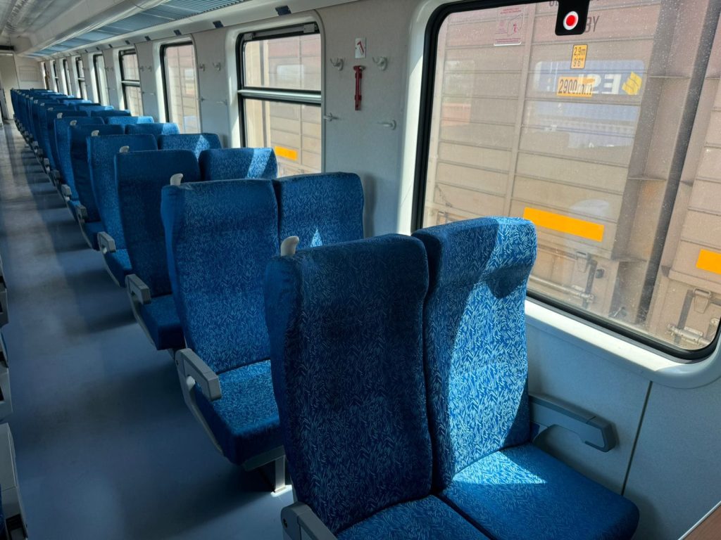 Why “SGR” economy class commuters will no longer seat facing each other ...